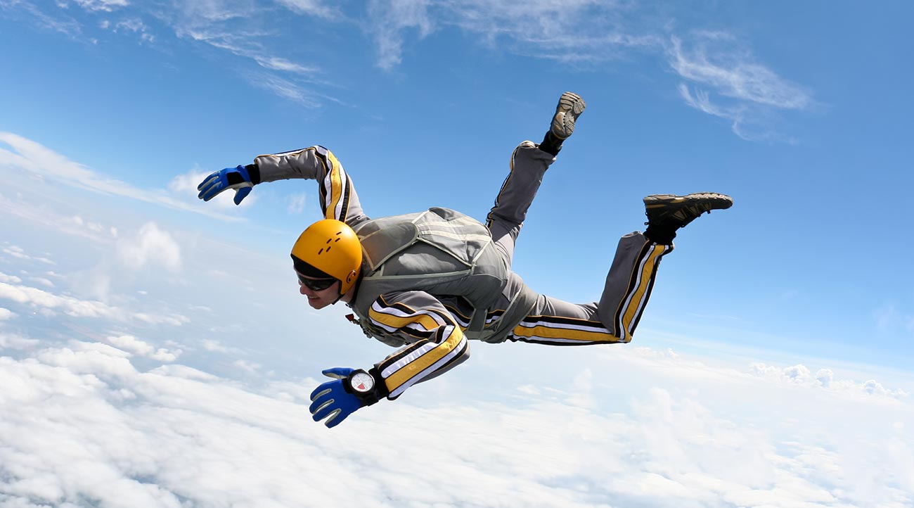 w-how-one-man-survived-a-disastrous-parachute-malfunction