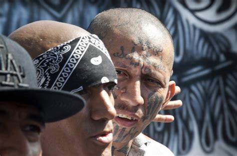 El gobierno salvadoreño vs. periodistas por pactos de hace una década ...