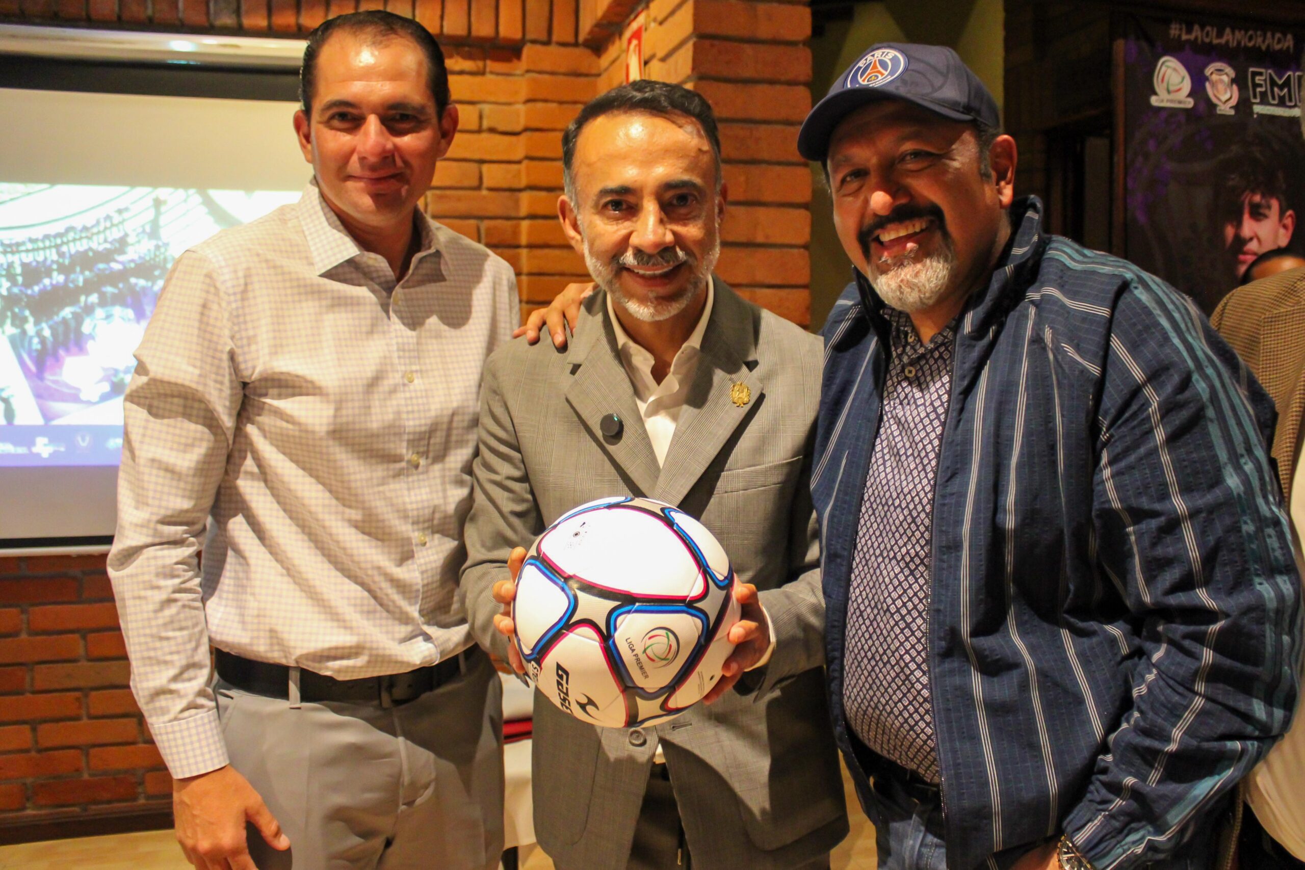 Artesanos de Metepec, equipo de la Liga premier de Futbol, estrena ...